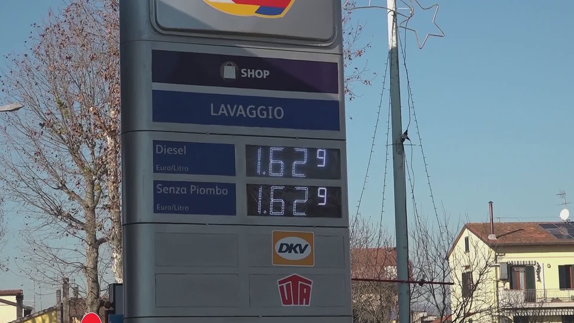 Aumento accise gasolio: timori dei benzinai su prezzo, consumi e ...
